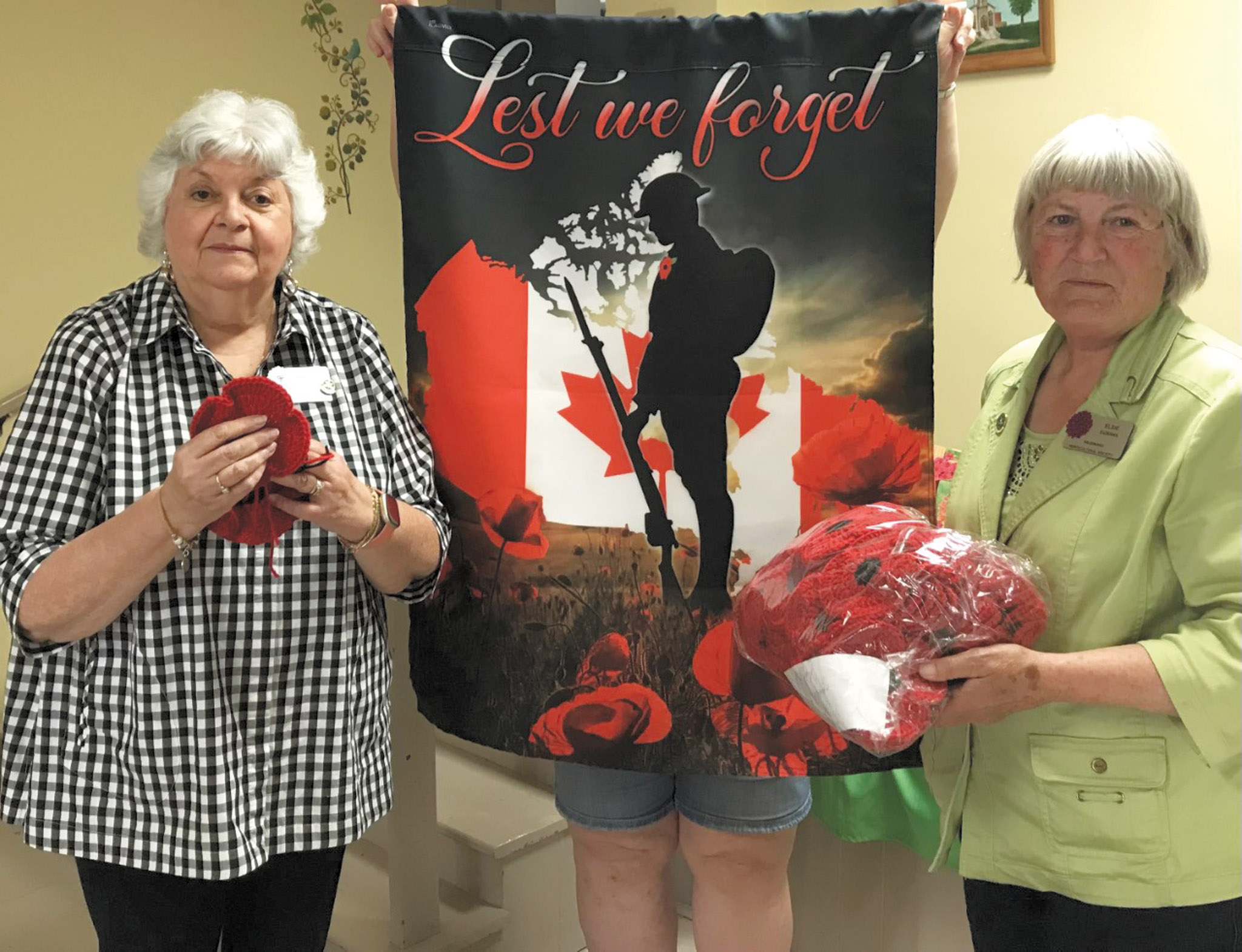 HCC Member Anne Jay and HCC President Elsie Eubank | The Haldimand Press