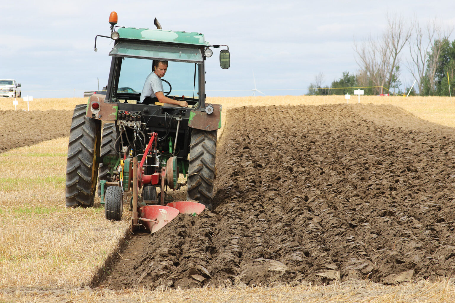 Get ready to split, crown, and furrow: the world of competitive plowing ...
